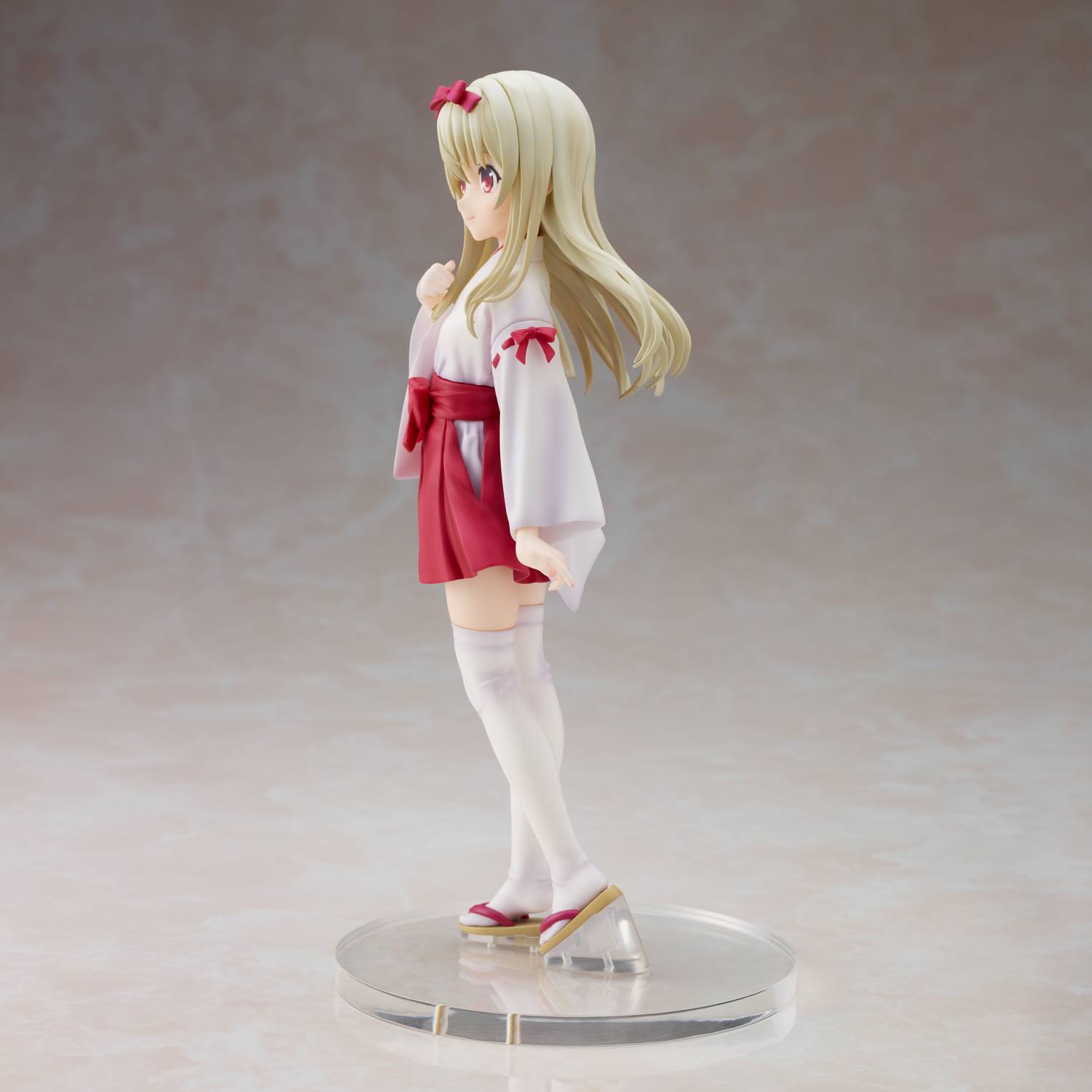Fate/kaleid liner Prisma☆Illya: Prisma☆Phantasm - Illyasviel von ...