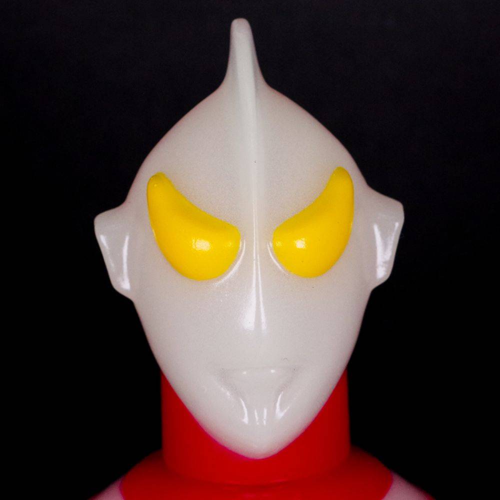Ultra Kaiju Re-Edit Series: Ultraman - Fake Ultraman (Glow in the Dark ...