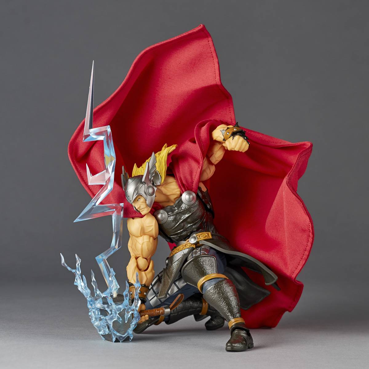 Amazing Yamaguchi/ Revoltech: Thor (Limited + Bonus) | Nin-Nin-Game.com