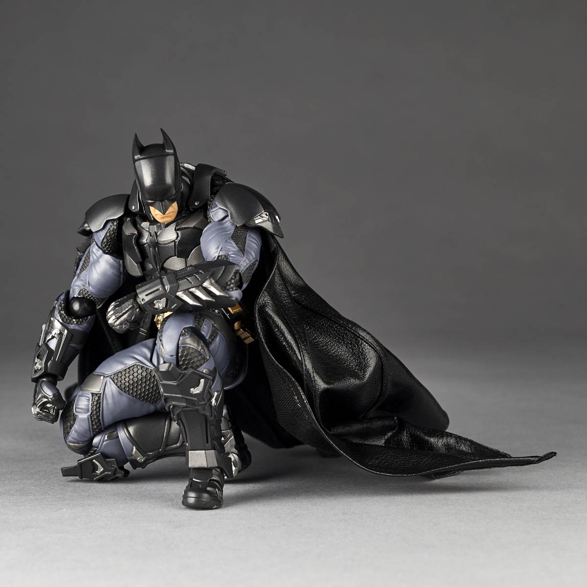 Amazing Yamaguchi/ Revoltech: Batman Arkham Knight - Batman - Arkham ...