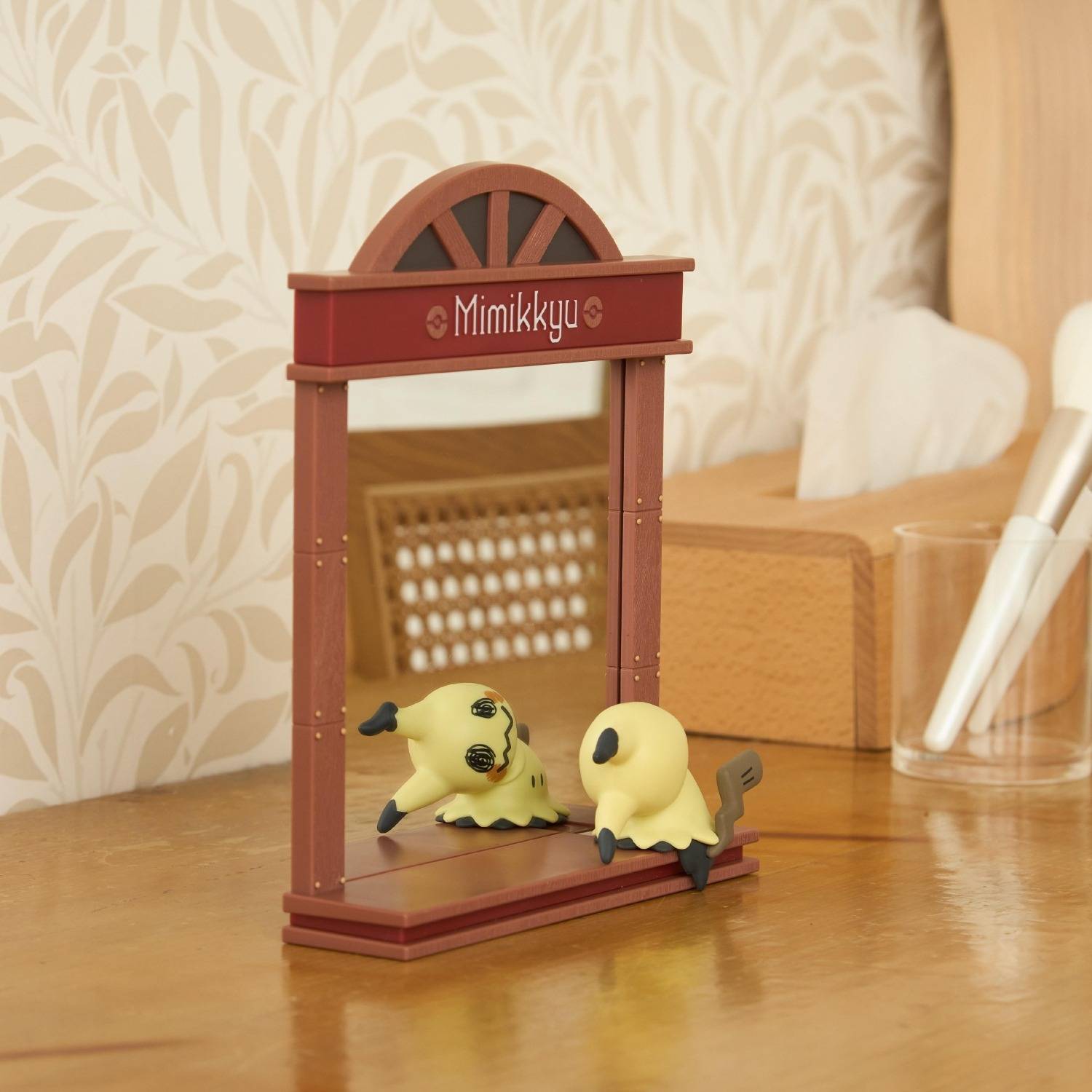 Pokemon: Pokémon Homeware - Standing Mirror - Mimikyu - Busted Form ...