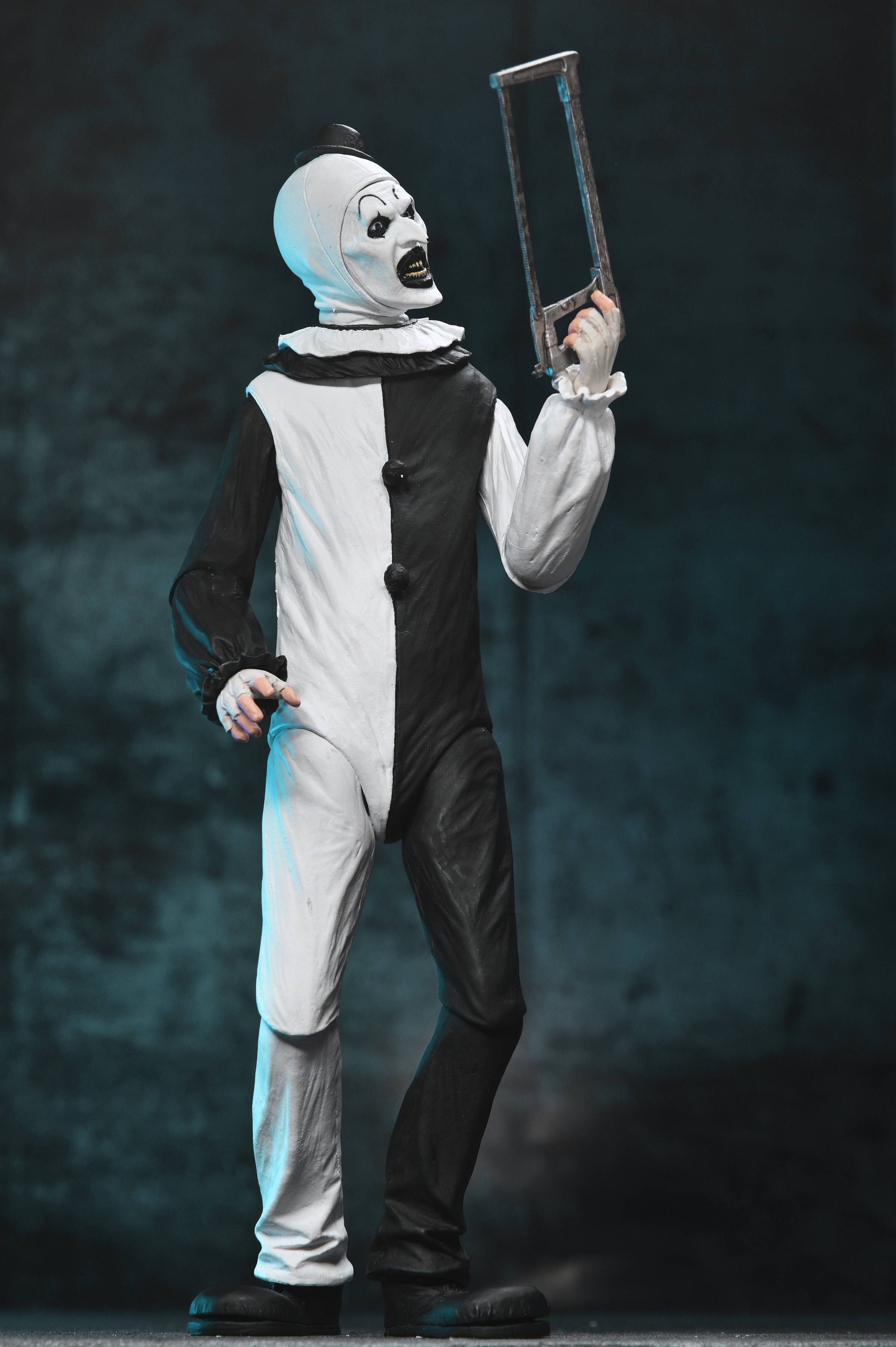 Ultimate 7-in Action Figure: Terrifier - Art the Clown [Neca] - Nin-Nin ...