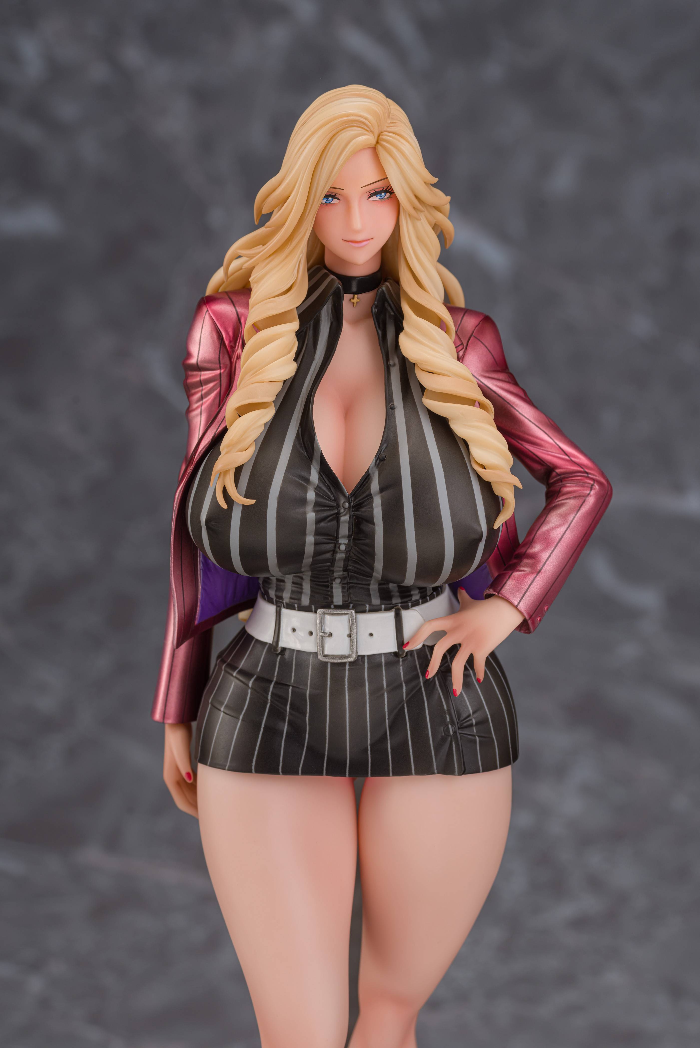 Gyaru Sister: CEO and Harem Office - Ai Nishigori (Red Suit Ver.) 1/7 ...
